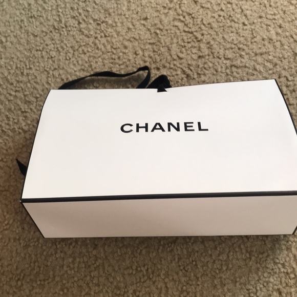 CHANEL | Bags | New Chanel Gift Boxbag | Poshmark